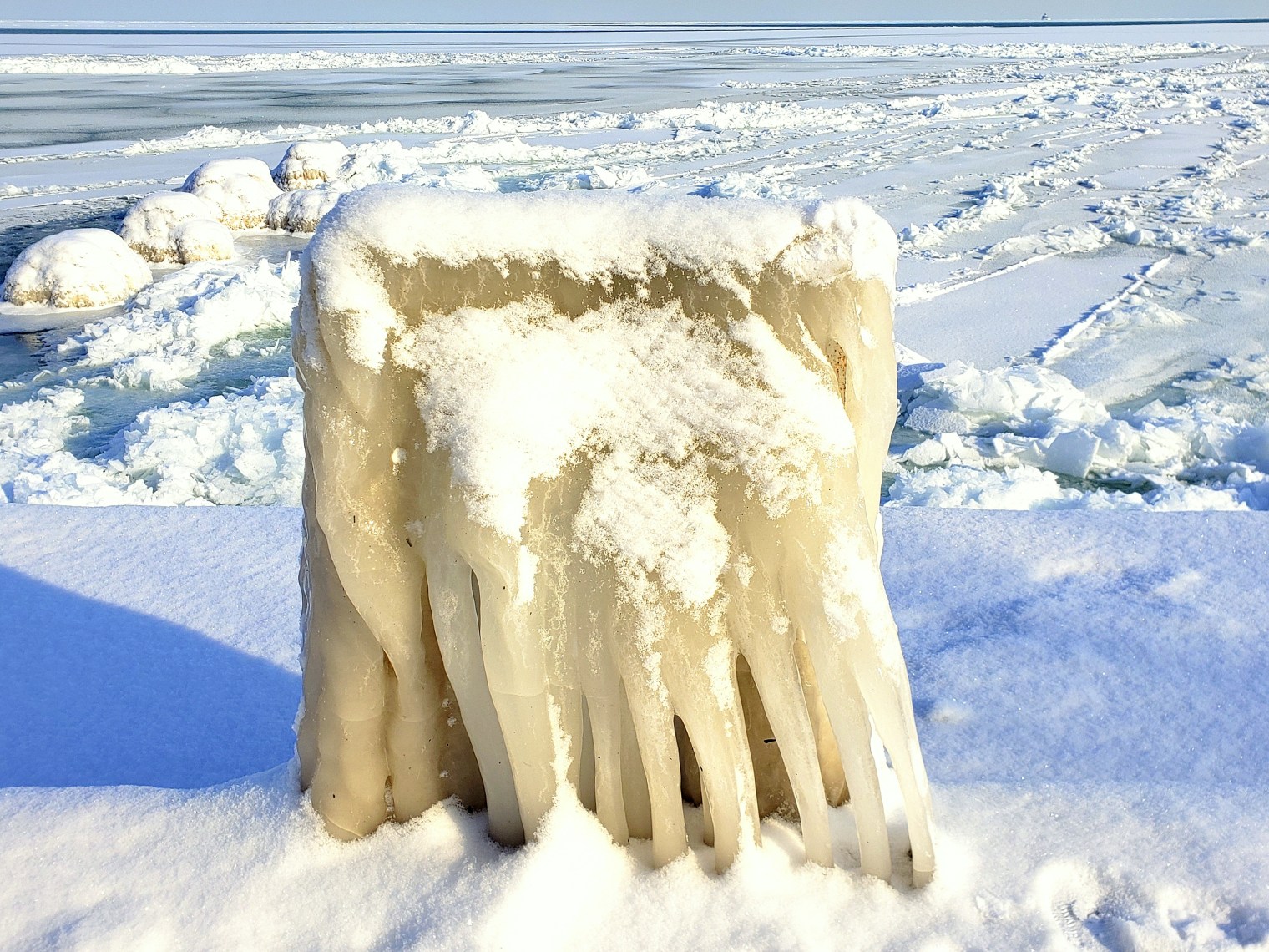 Polar Vortex 2019: Lake Michigan’s Artwork – The Chicago Files
